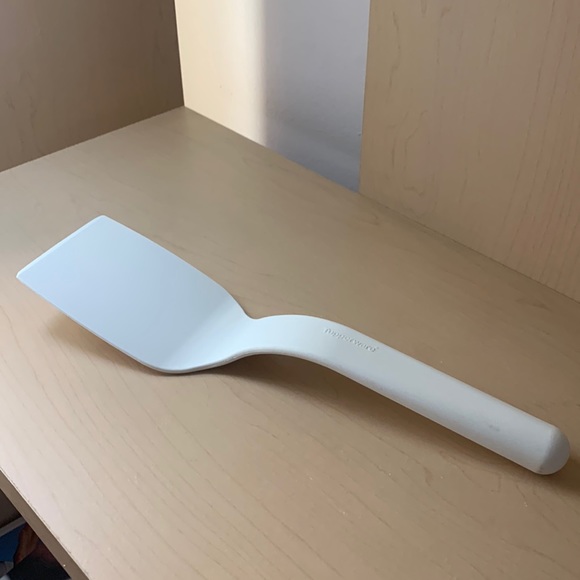 Tupperware | Kitchen | Vintage Tupperware White Spatulaflipper 1 3513a1 ...
